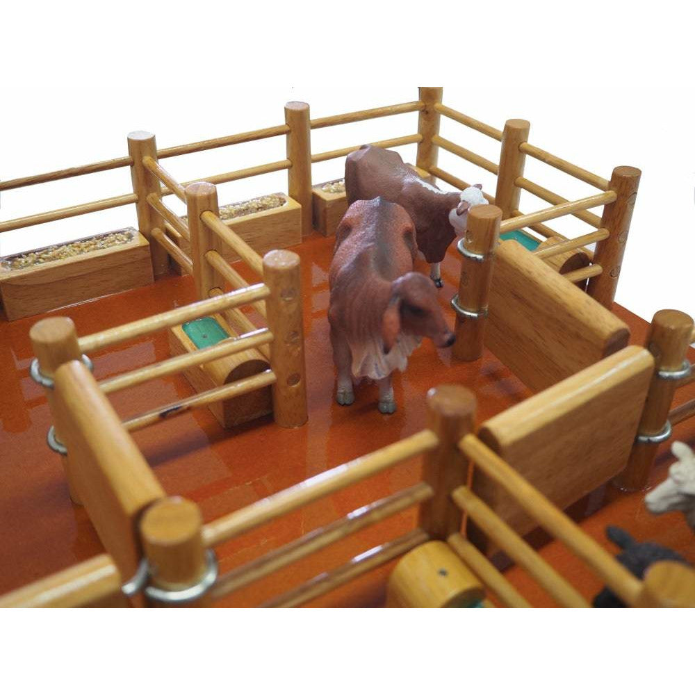 CY10 - Feedlot - Handmade Wooden Toy – Country Toys Australia